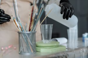 How to Mix Resin and Hardener – A Beginner’s Guide – Vajra Epoxy Store